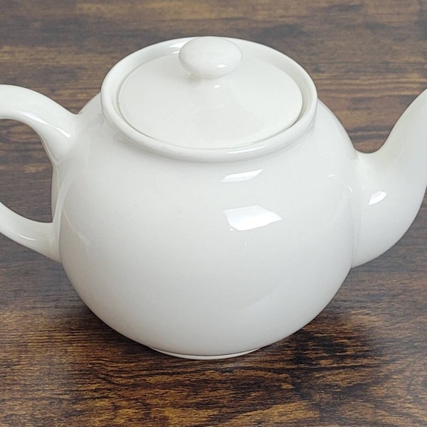 White Teapot - Etsy UK