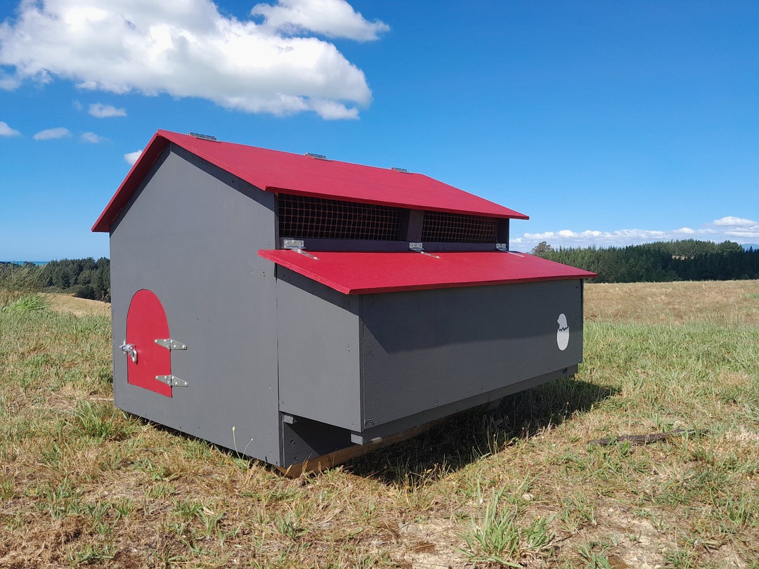 Chicken Coop Plans - 8 Hens - Easy DIY Plans - Build Your Own Movable ...