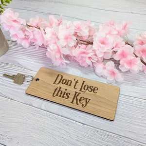 Extra-large 200x80mm Wooden Keyring With 'don't Lose This Key' Message ...