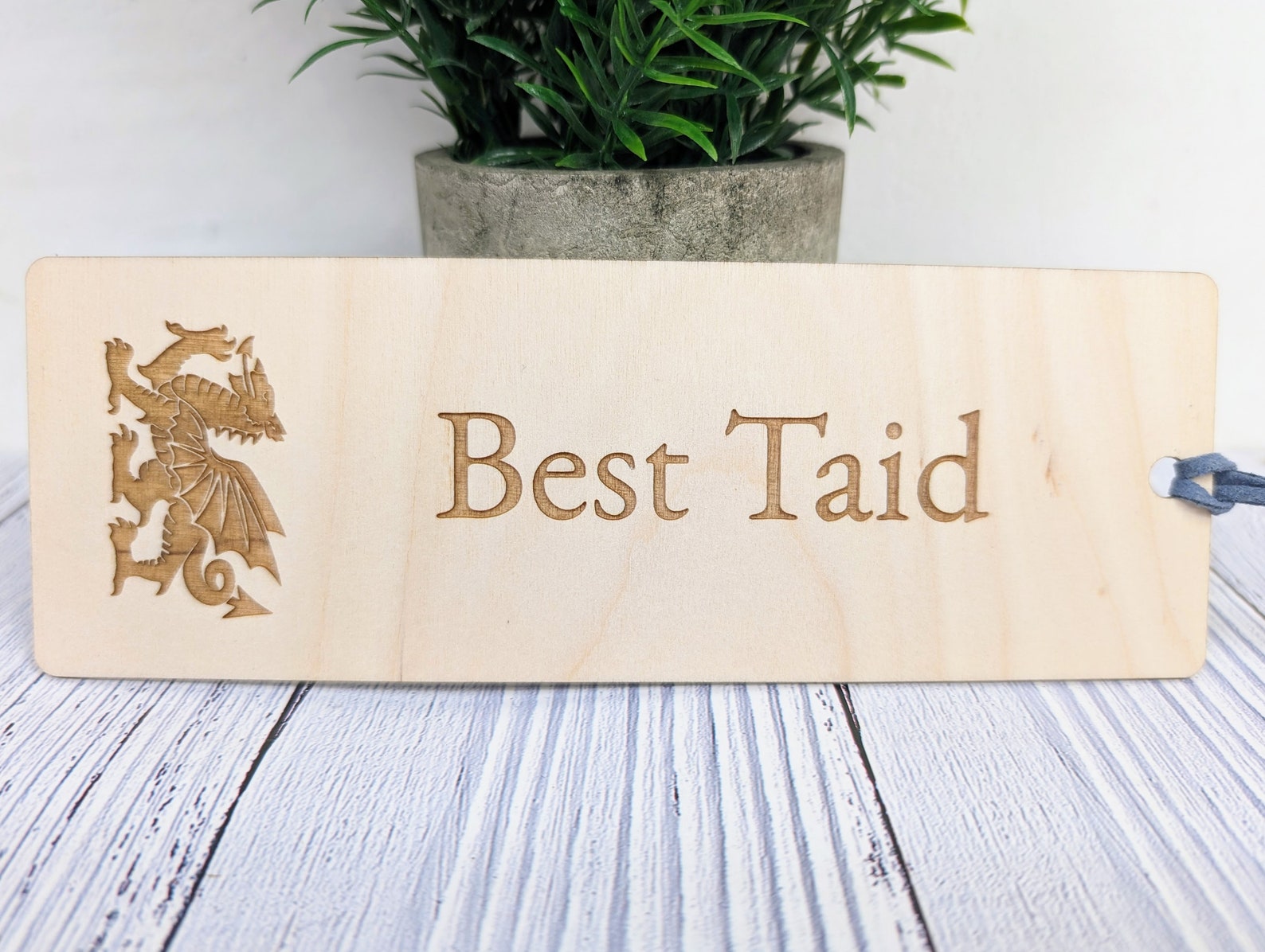 Best Taid - Welsh Dragon Engraved Wooden Bookmark, Unique Gift for Book ...