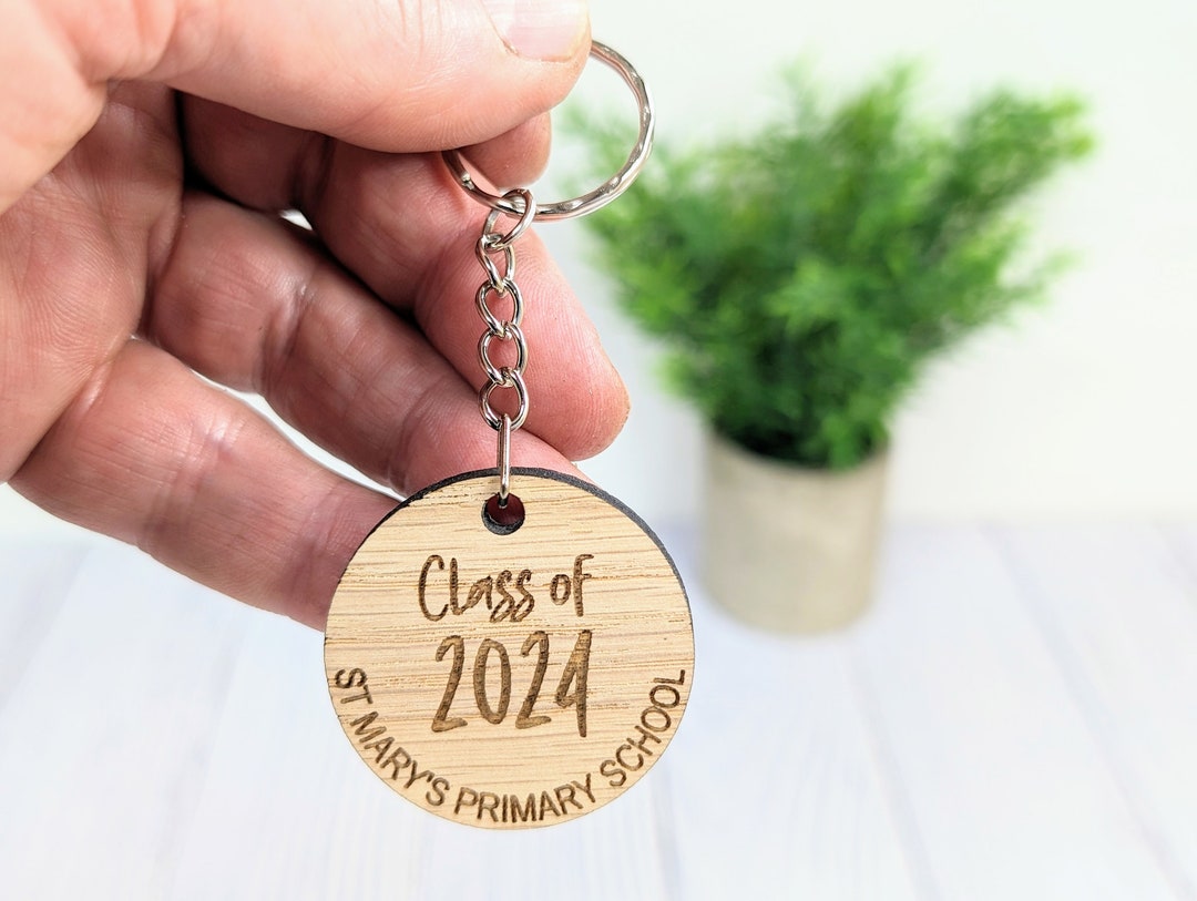 Personalised Oak Veneer Student Keyrings: Class Of, School Name - Etsy
