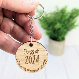 Personalised Oak Veneer Student Keyrings: Class Of, School Name - Etsy