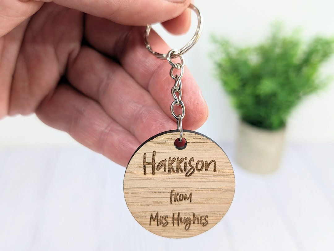 Personalised Student Keyrings | Oak School Key Chains | Gifts for ...