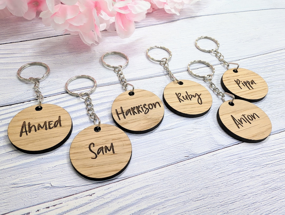 Personalised Student Keyrings | Oak School Key Chains | Gifts for ...