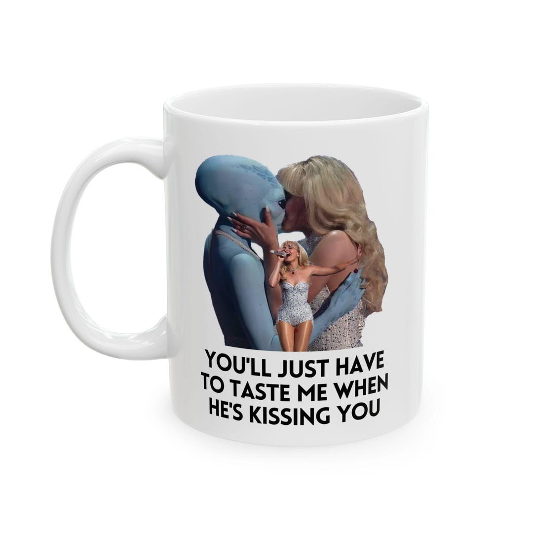Sabrina Carpenter Alien Kiss Vmas Performance Ceramic Mug, 11oz, - Etsy