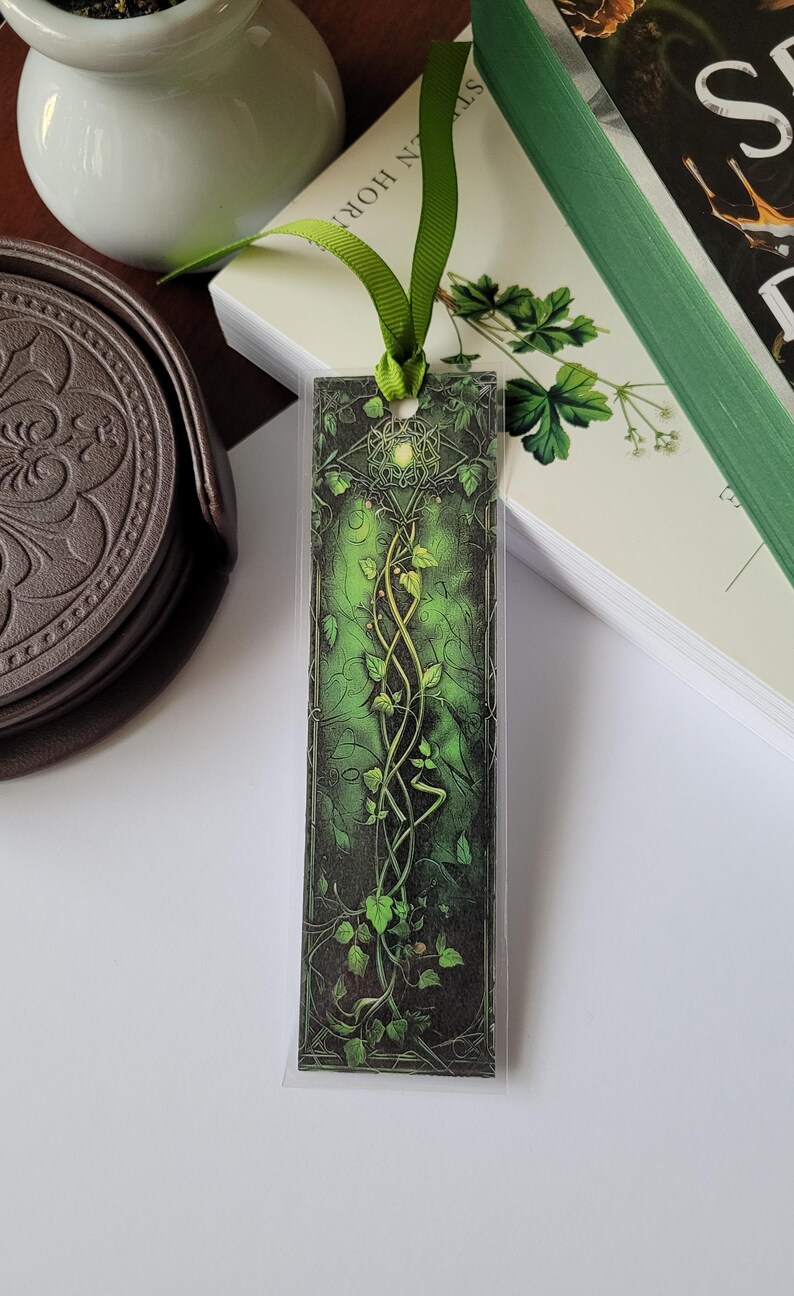 Celtic Knot Laminated Bookmark: Irish Mythology Gift - Etsy