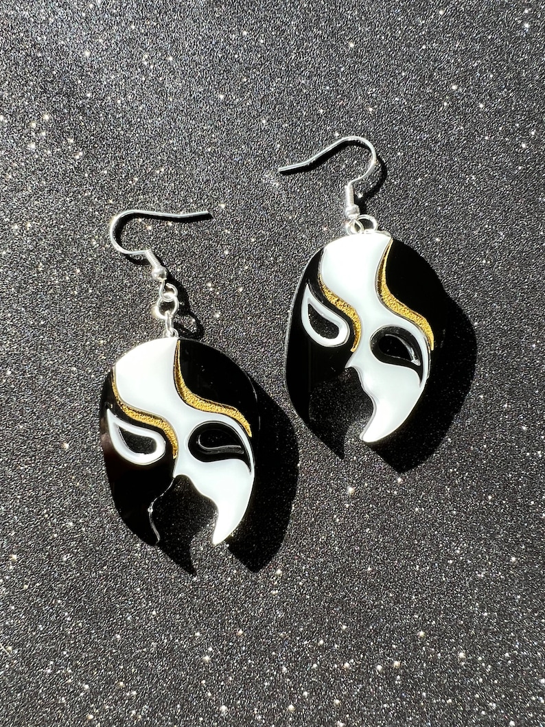 BJ Alex Mask Inspired Earrings | Yaoi Earrings | Yaoi Merch | Webtoon ...