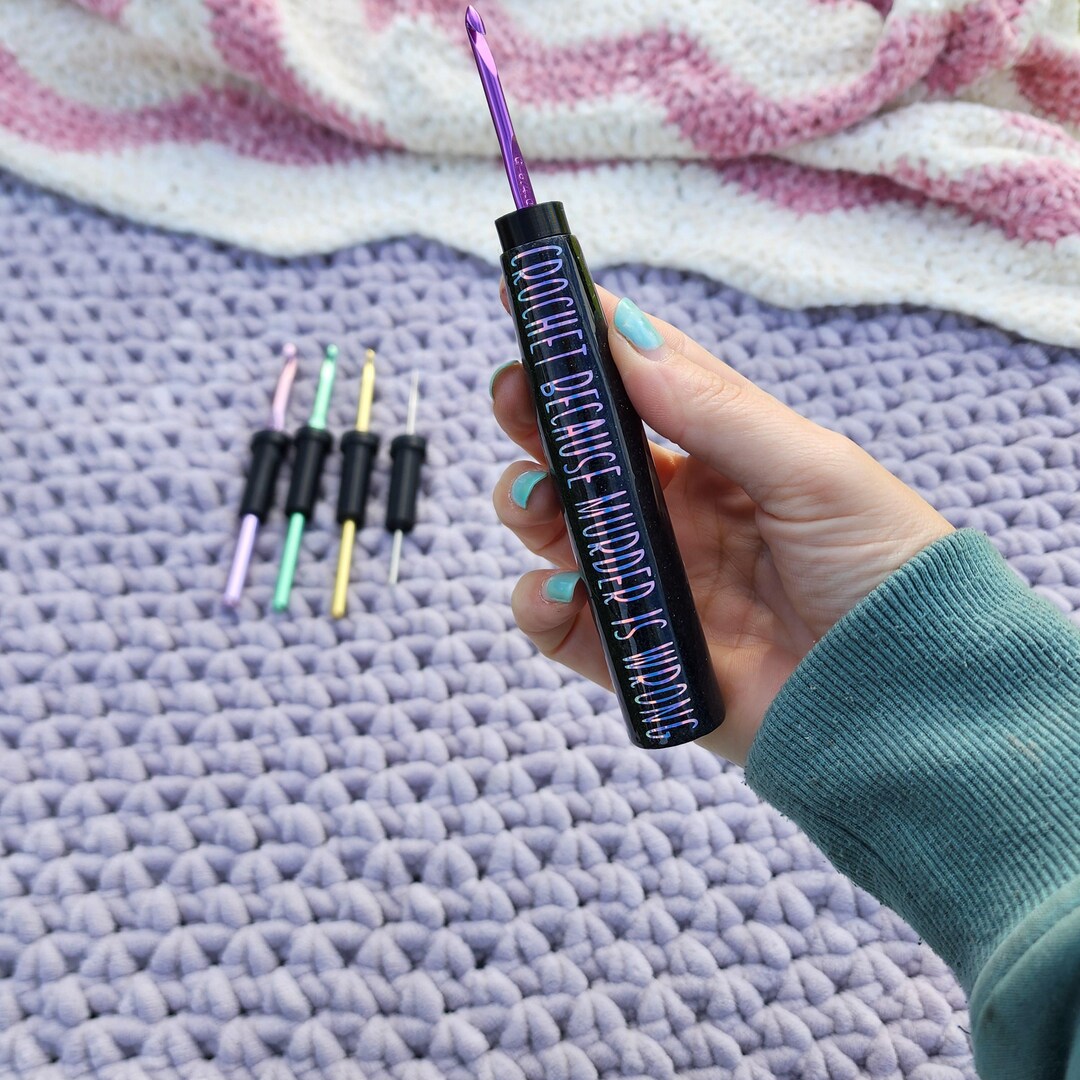 BOLD BLACK ONLY | the Crogohandle, an Ergonomic Crochet Handle ...