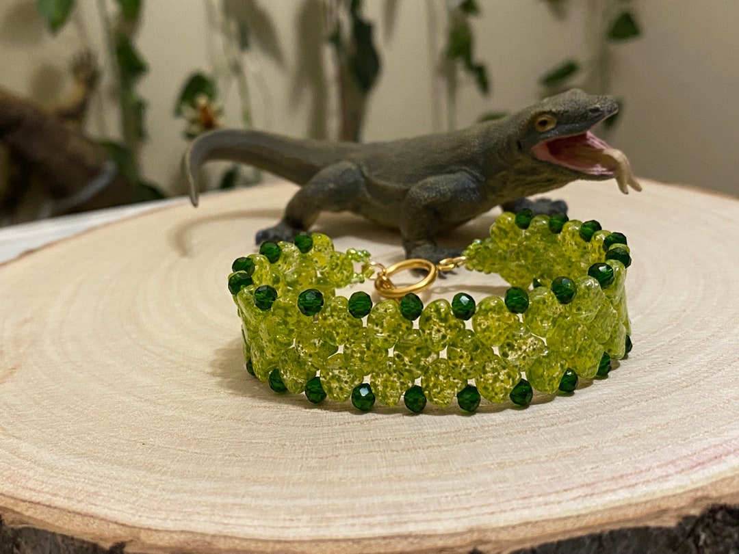 Translucent Slime Green Speckled Lizard Dragon Scale Bracelet Fine ...