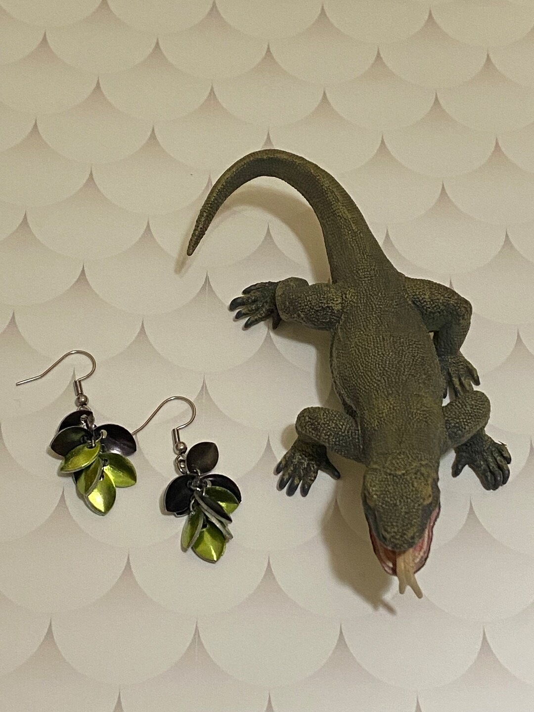 Black and Lime Green Mini Metal Scales Scalemaille Dragon Scale Reptile ...