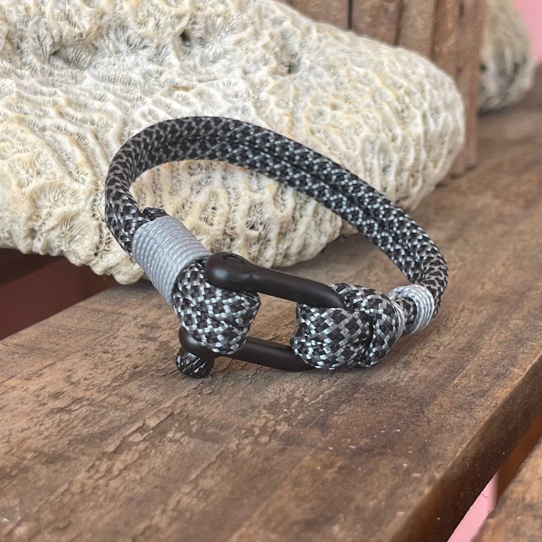 Carbon Fiber Bracelet for Men, Nautical Style Buckle Bracelet, Handmade ...