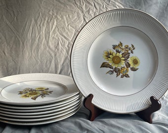 Sunflower Dinnerware Set - Etsy