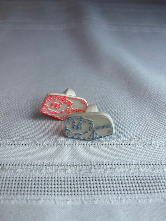 Vintage Wonder Bread Plastic Rings - Gem