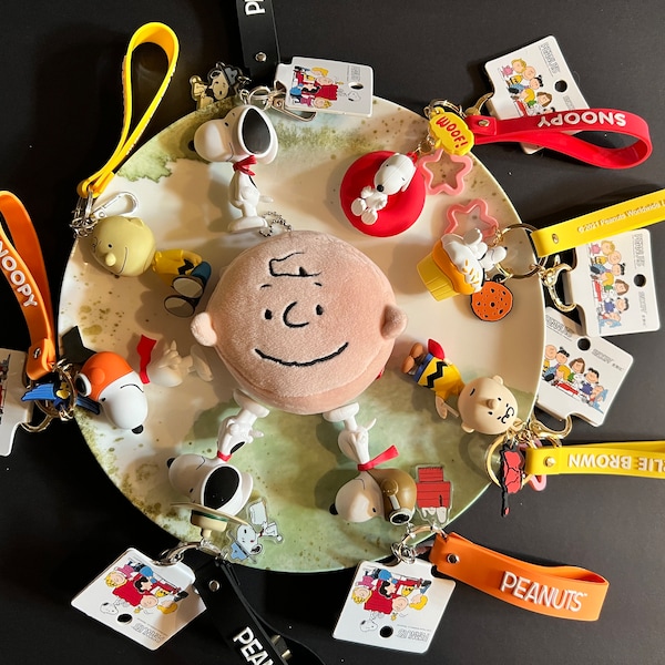 Snoopy Keychain - Etsy