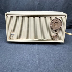 Vintage RCA Solid State Radio Model RZA 202B Works/clean - Etsy