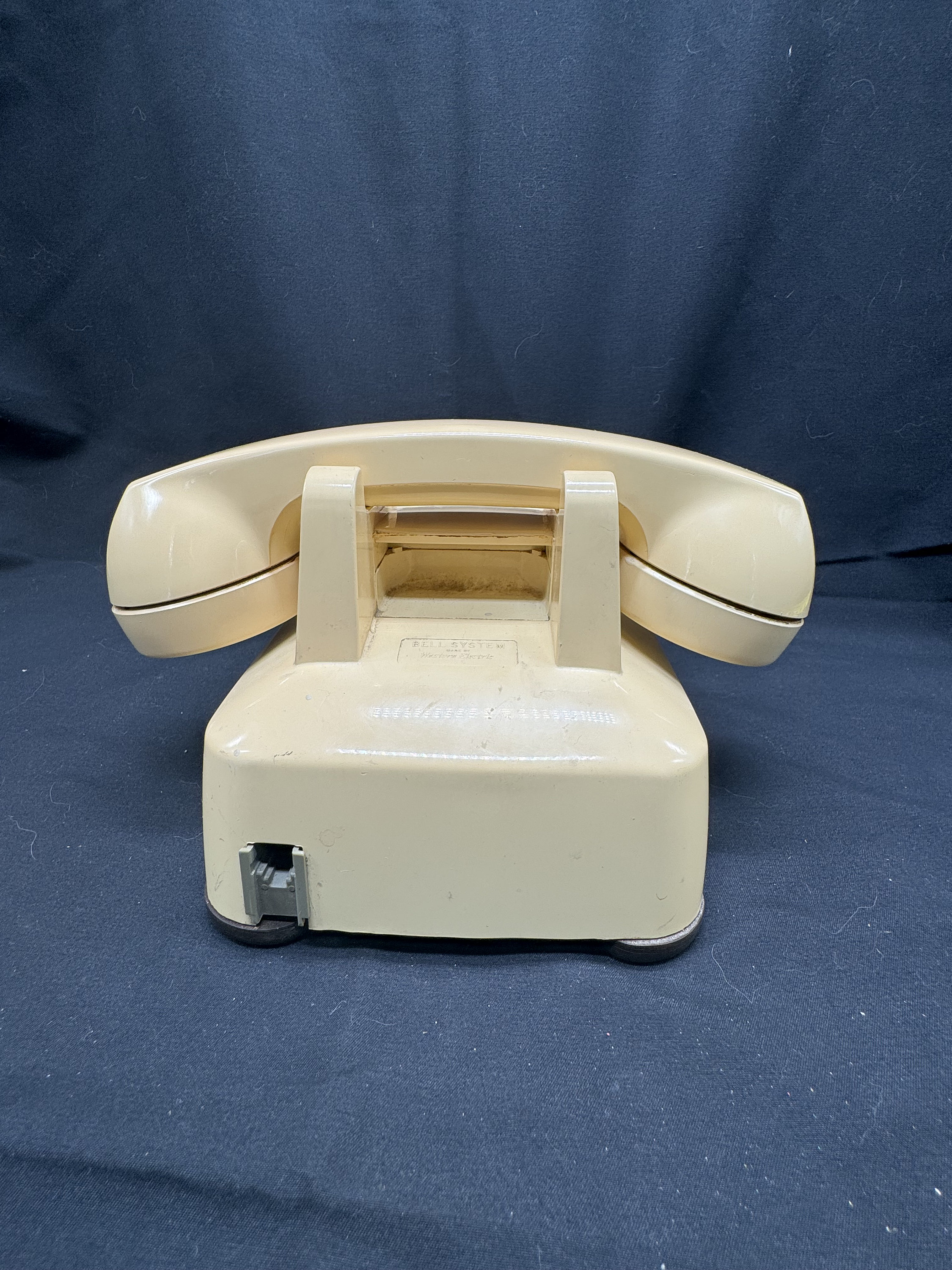 Vintage Bell System Yellow Rotary Dial Desk Phone Western Electric CS ...