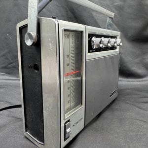 Vintage 1968 Panasonic FM/AM 2 Band Radio 10 Transistor RF-757 for ...