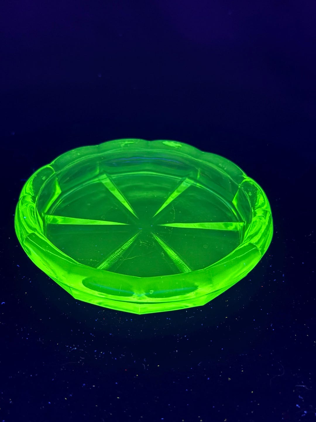 Vintage Green Uranium Glass 3 Inch Ashtray - Etsy