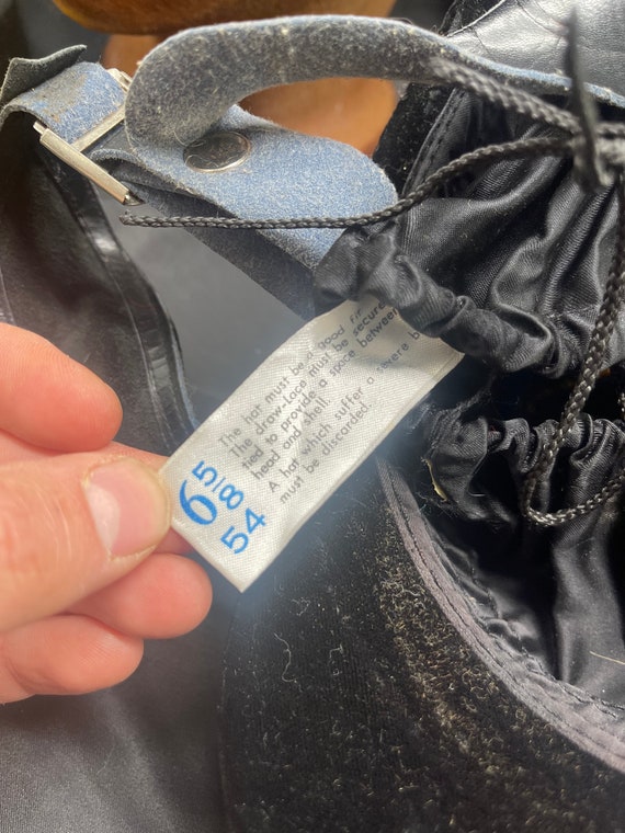 Vintage Equestrian Black Velvet Hunt Crown Riding Cap… - Gem