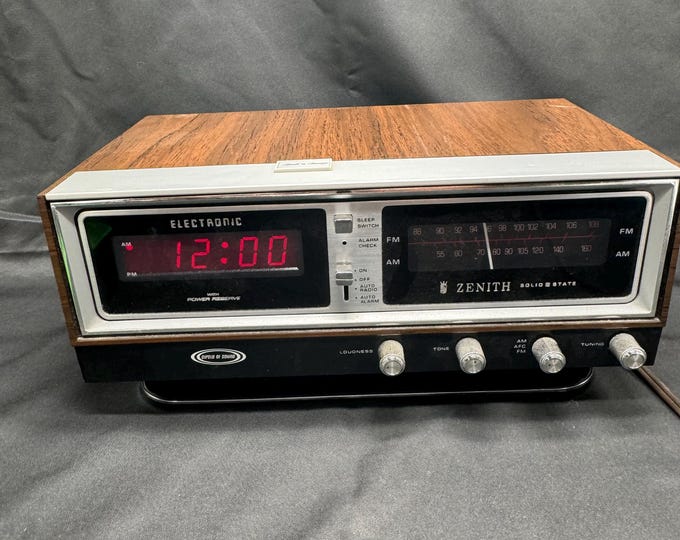 Vintage Zenith Solid State Electronic Circle of Sound Clock Radio H472W ...