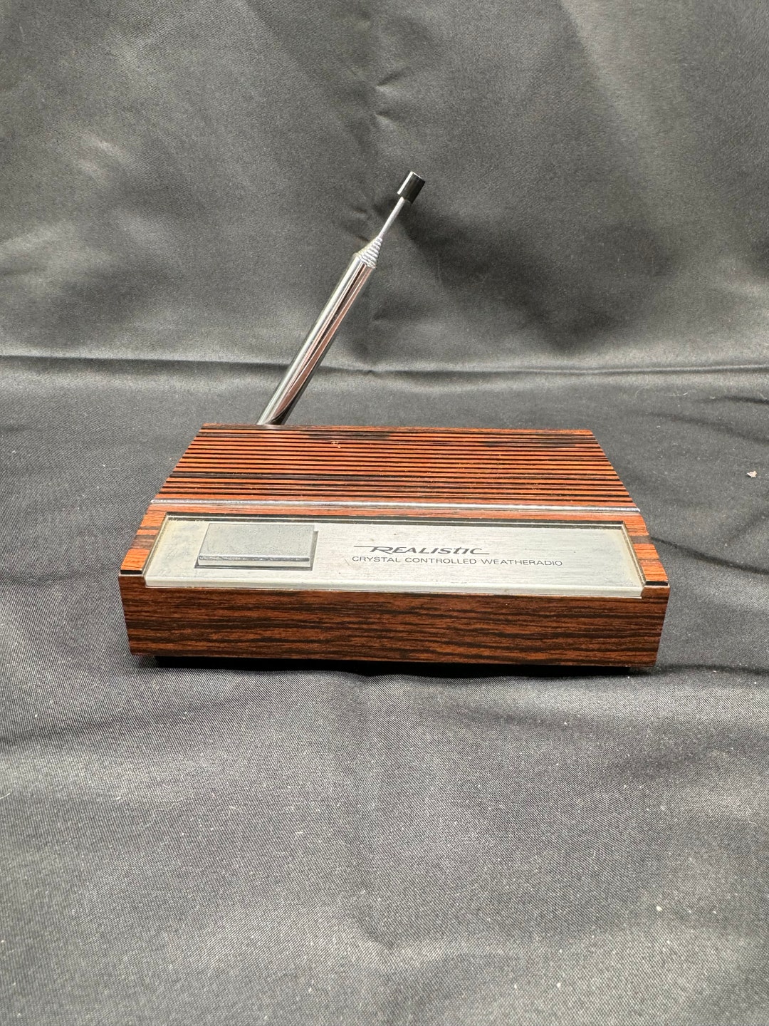 Vintage Realistic Crystal Controlled Weatheradio Weather Radio Model 12 ...