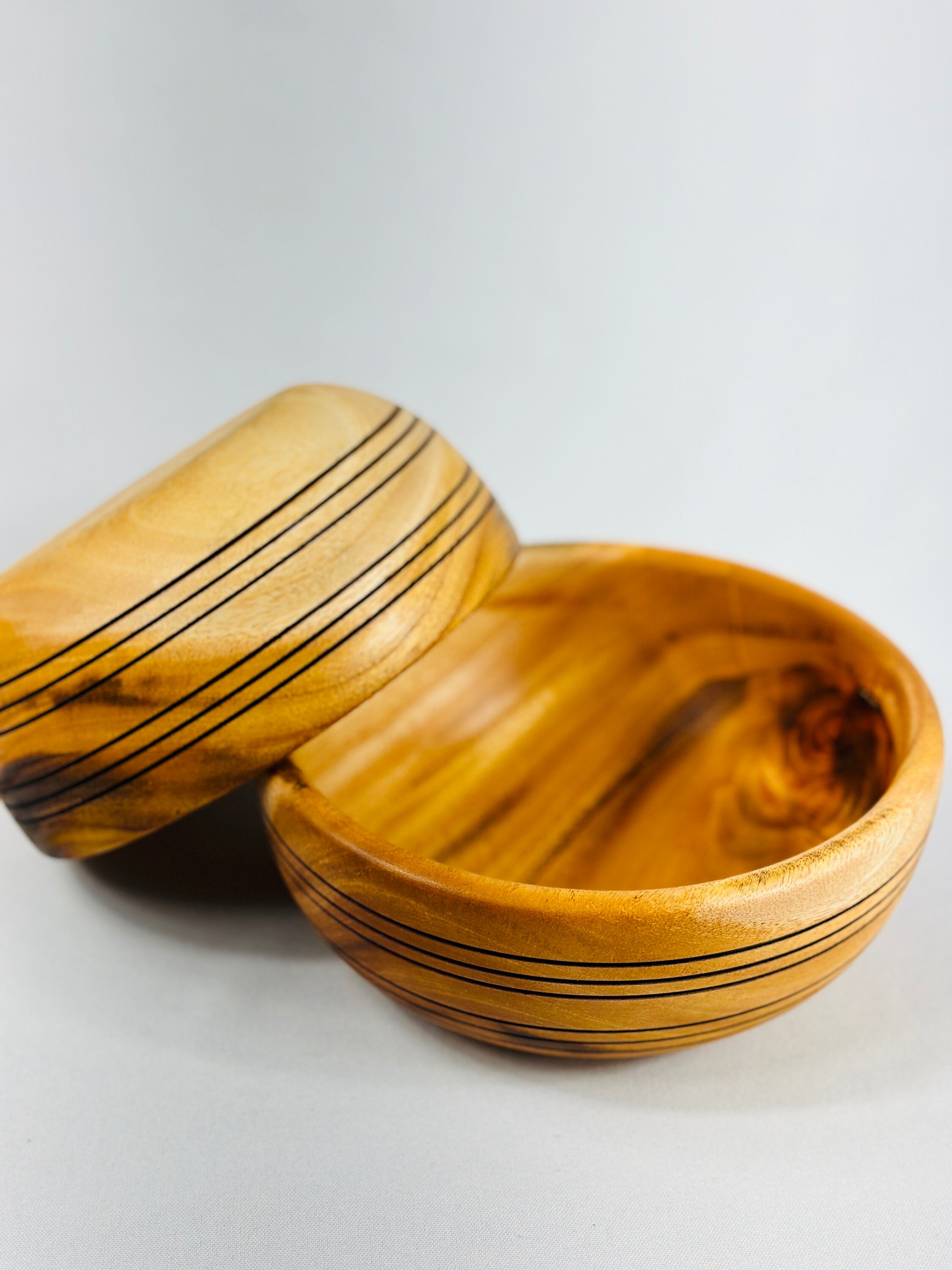 Wood Bowl Set: Natural Mahogany Wood, 9" and 7" - Etsy