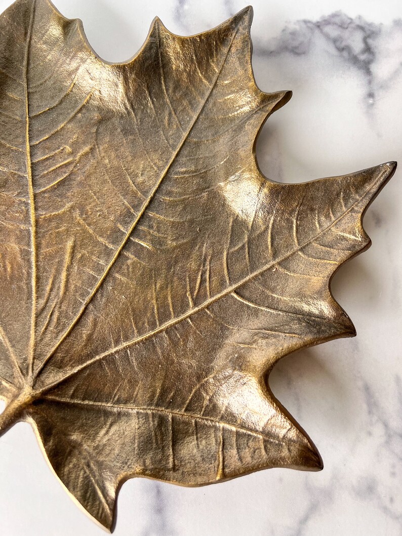 Large Vintage Metal Maple Leaf Tray, Cast Aluminum, Free Shipping. - Etsy