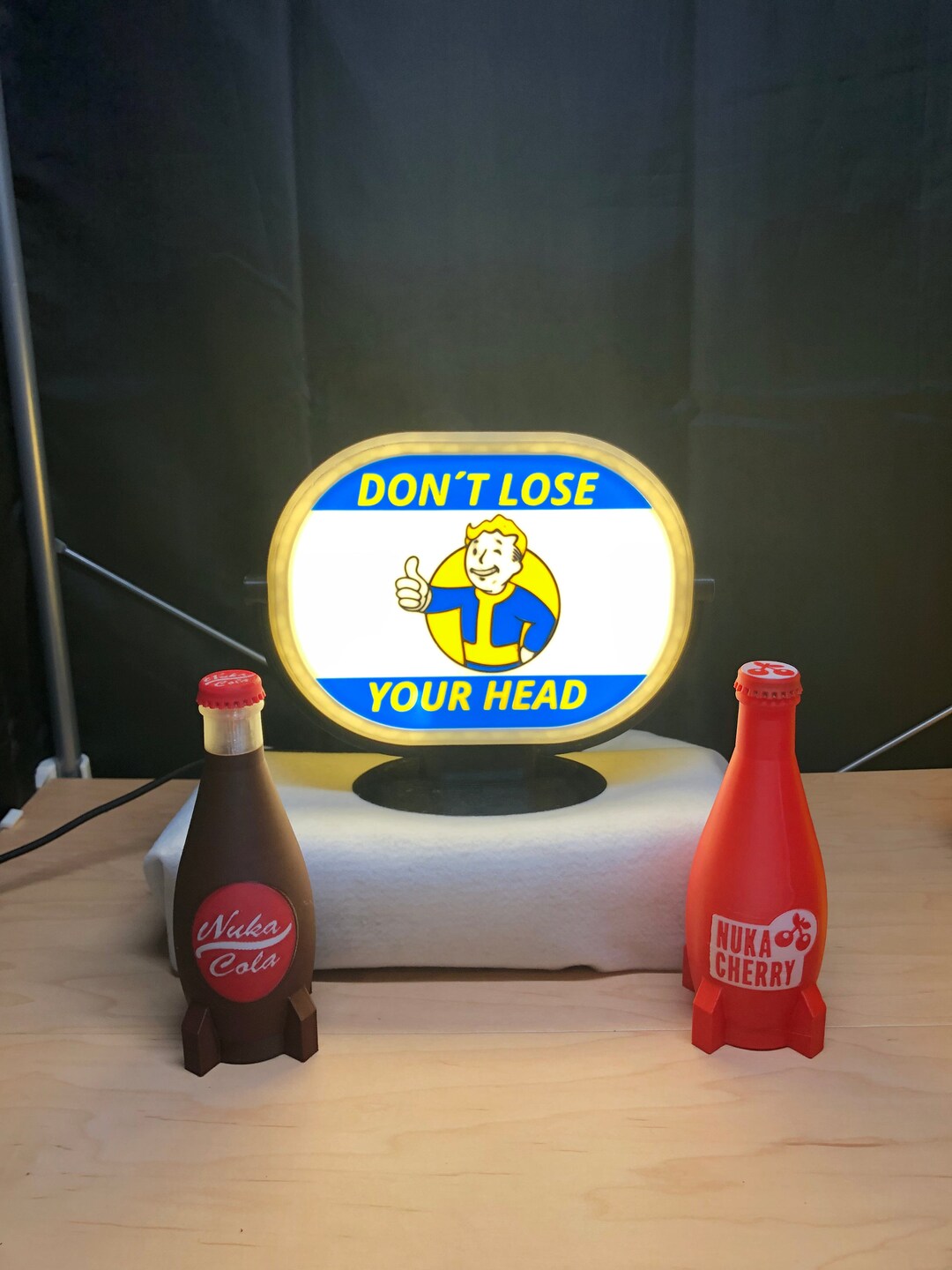 3D Printed Fallout Inspired Lamp With USB C - Etsy