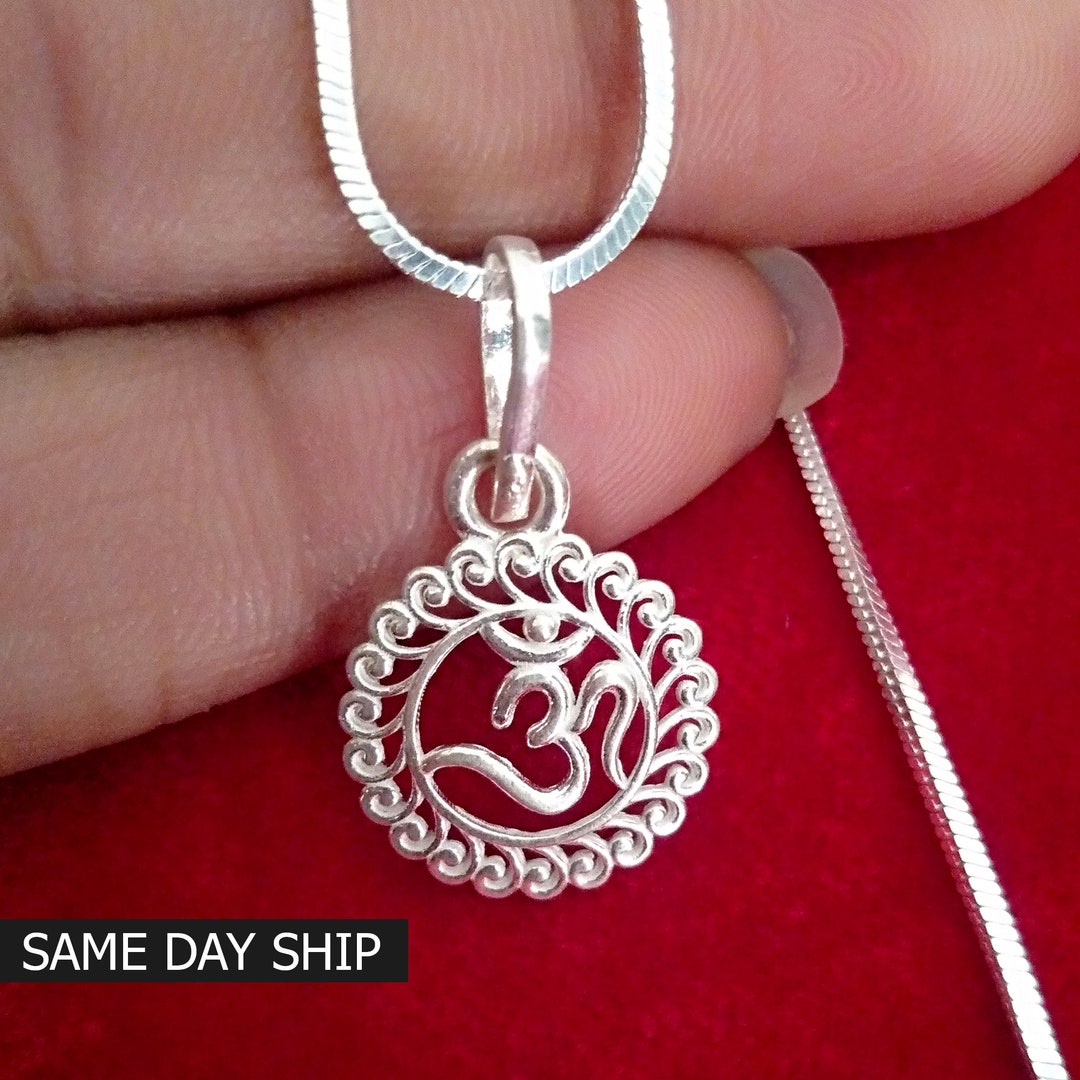Om Pendant, Silver Om Necklace, Dainty Om, Aum Pendant, Divine Symbol ...