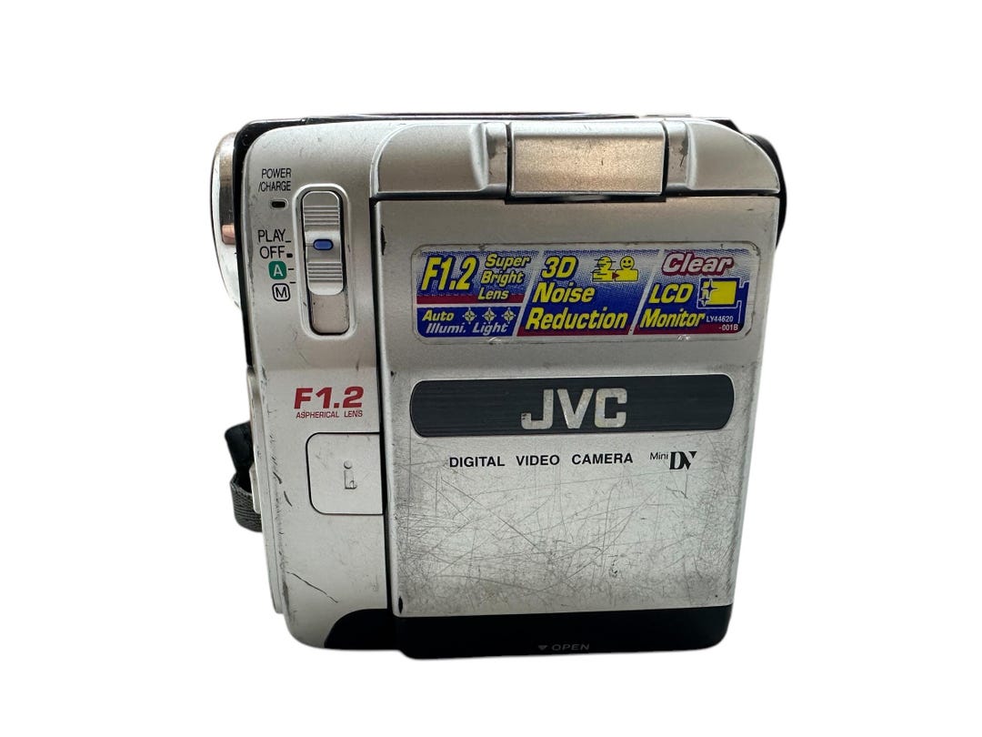 JVC Compact GR-DX28E Mini Dv VHS Camcorder 12x Optical Made in Germany Nightscope 700x Digital ...