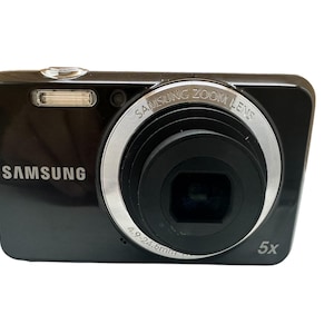 Samsung ES80 Digital Camera 12 MP 5X Optical Zoom 2.4 Inches LCD Video ...