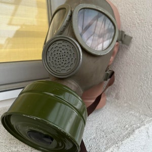 Vintage Military Gas Mask Czech Republic 1950 New Rare Unique Solder ...