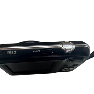 Samsung ES80 Digital Camera 12 MP 5X Optical Zoom 2.4 Inches LCD Video ...