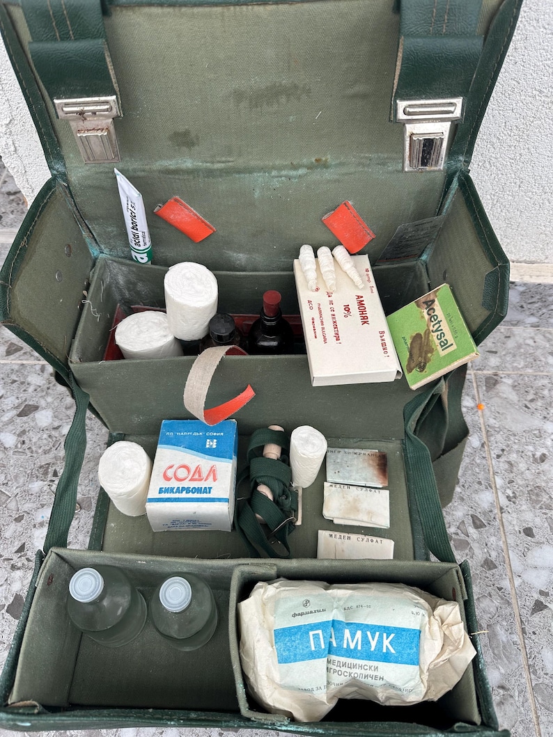 Vintage Military Field Medic First Aid Full Kit Canvas Bag Medical 1940 ...