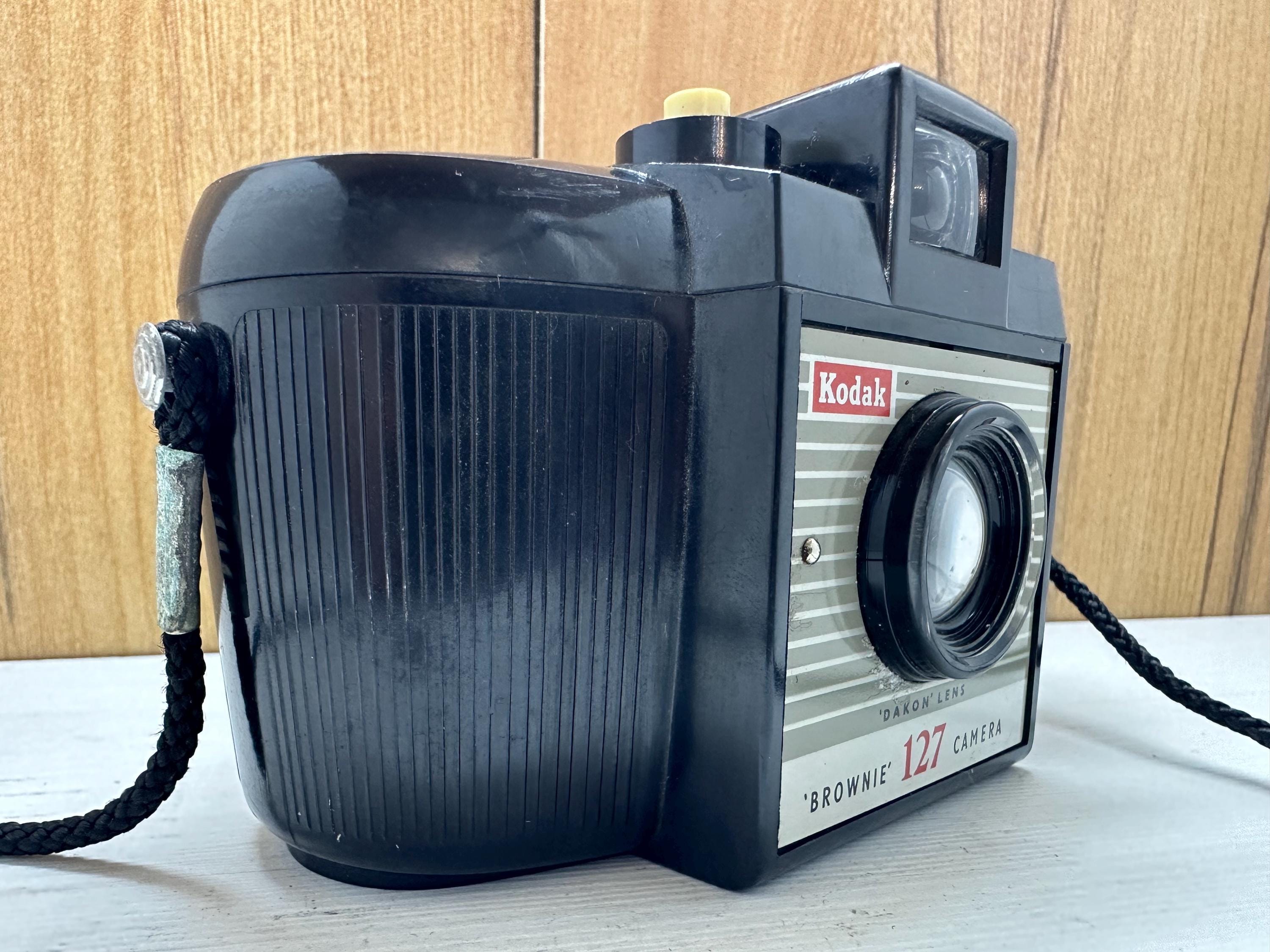 Vintage Unique Amazing Rare 1960 Camera Kodak Brownie 127 Dakon Lens ...