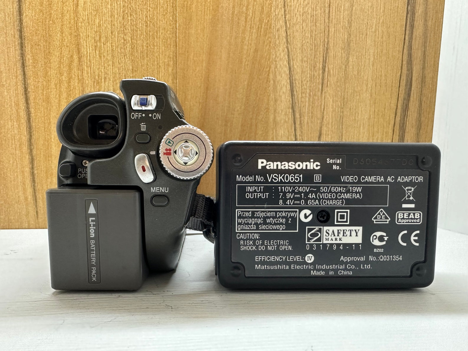 Panasonic DVD VDR D100E Video Camera 30X Optical Zoom Japan + Battery ...
