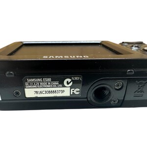 Samsung ES80 Digital Camera 12 MP 5X Optical Zoom 2.4 Inches LCD Video ...