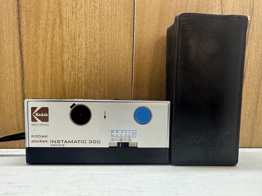 Vintage Unique Rare Kodak Instamatic 300 Electronic Film Bitz Pocket ...