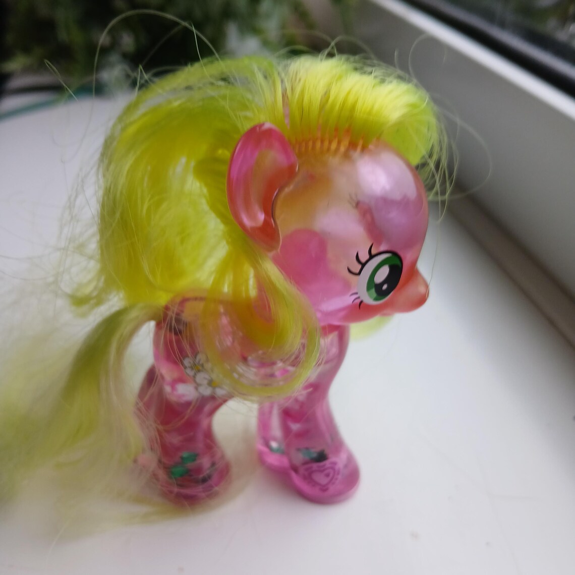 My Little Pony Glitter Water Cutie G4 FLOWER WISHES Small 8.5cms Tall ...