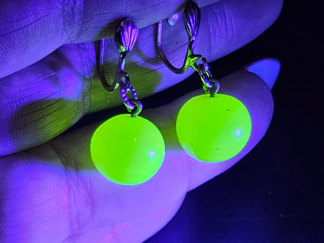 Antique 1930s Art Deco Yellow UV Uranium Glass Drop Earrings - Etsy