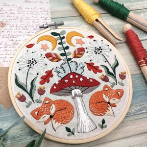 Heidi Hummingbird: Woodland Foxes Toadstool Embroidery Hoop Art Kit - Etsy