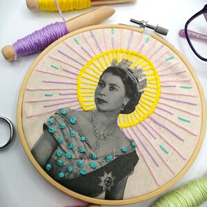 Heidi Hummingbird Queen Elizabeth II Vintage Photo Customise - Etsy