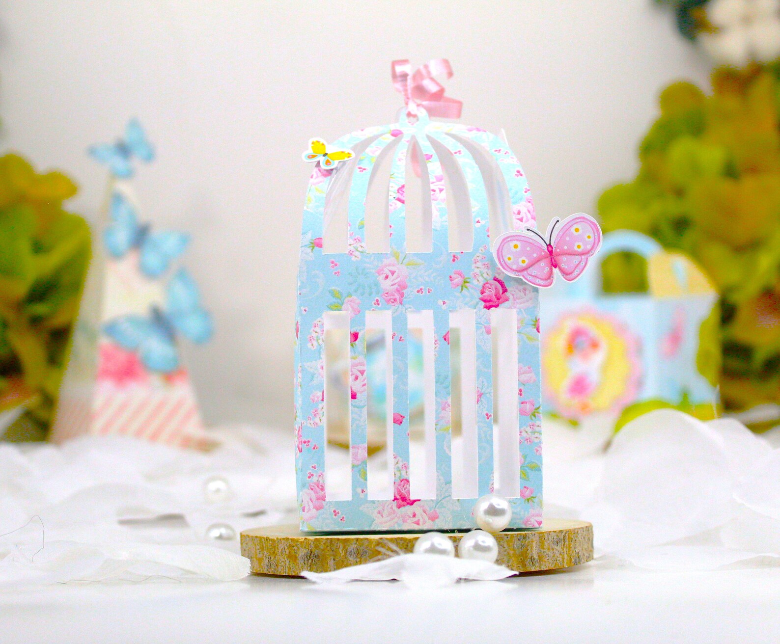 Pack of 36 Favor Boxes Cage Solid Colors, Light Pink, Light Blue and ...