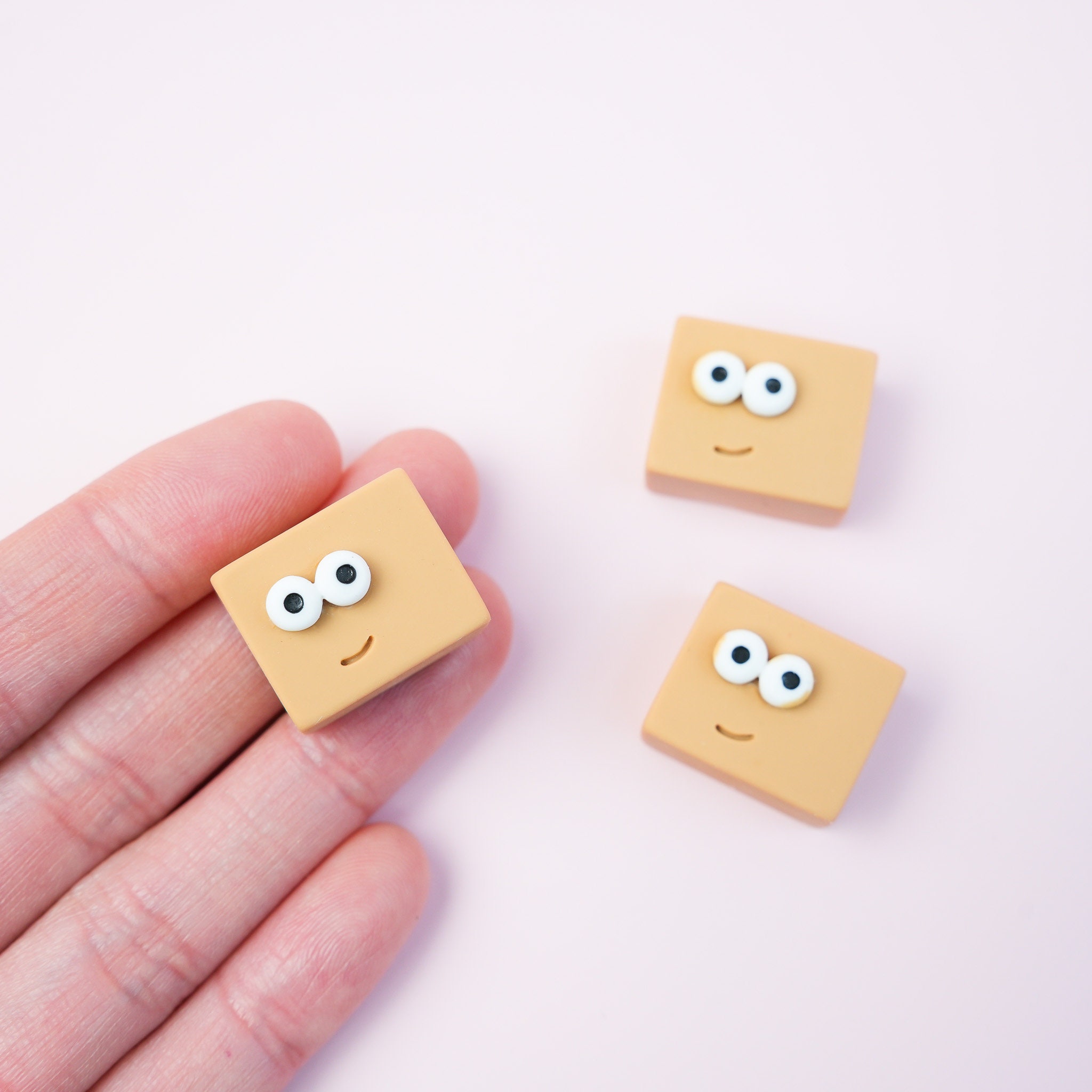 Cute Smiley Face Brooch | Smirk Face Pin | Nostalgia Pin | Whimsical ...
