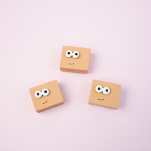 Cute Smiley Face Brooch | Smirk Face Pin | Nostalgia Pin | Whimsical ...