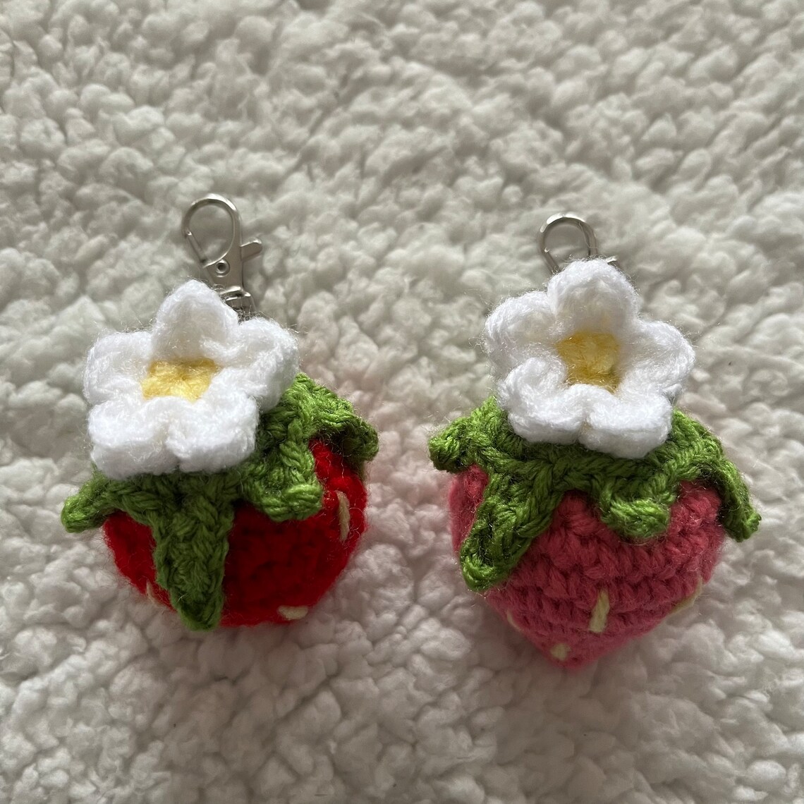 Strawberry Keychain Crochet Pattern | Amigurumi Crochet Pattern ...