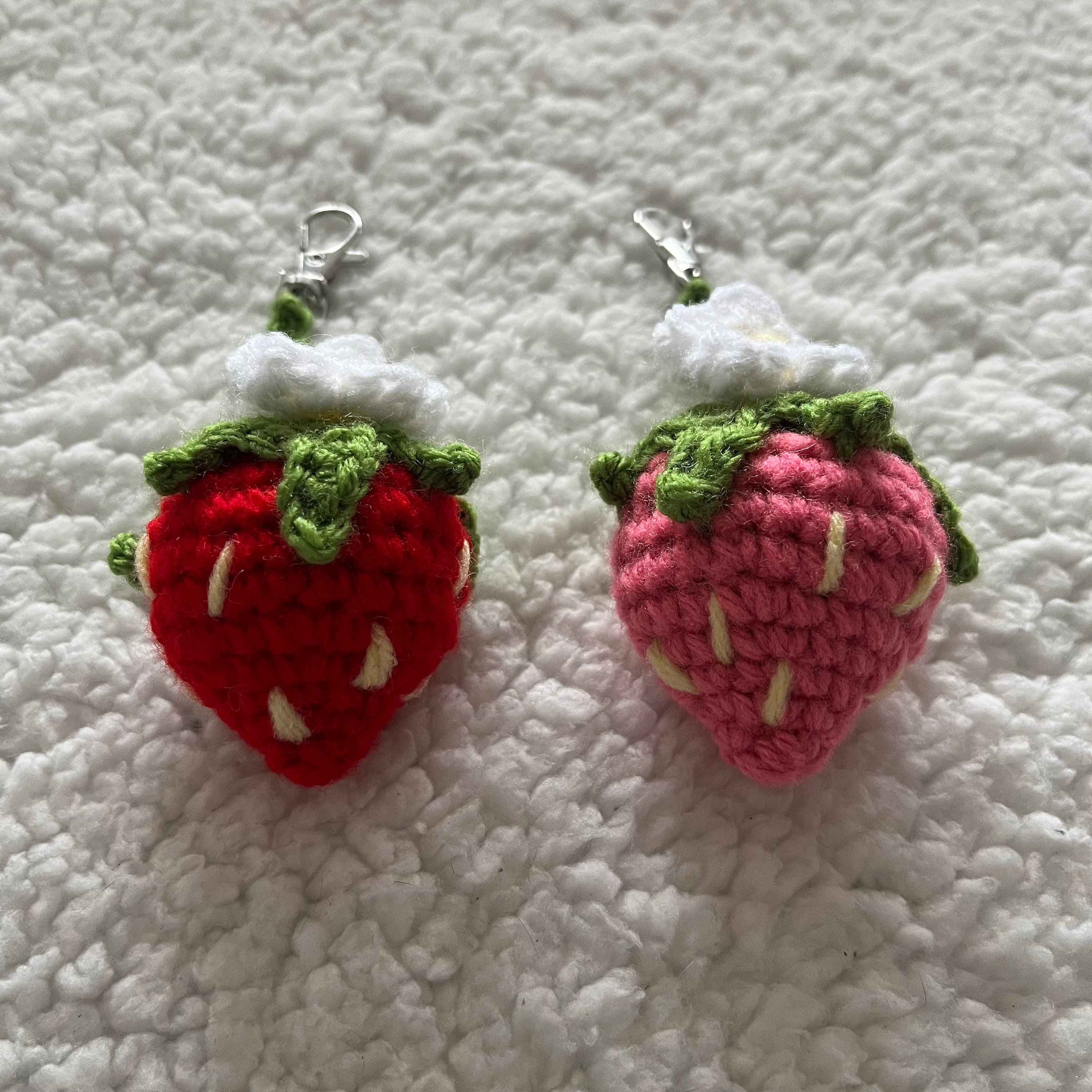 Strawberry Keychain Crochet Pattern | Amigurumi Crochet Pattern ...