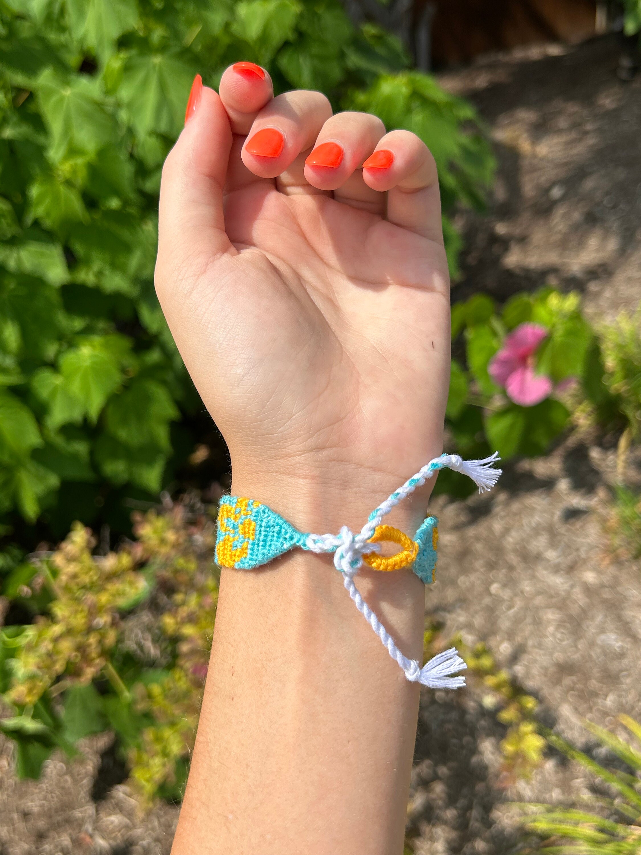 Hawaiian Flower Woven Handmade Alpha Friendship Bracelet - Etsy