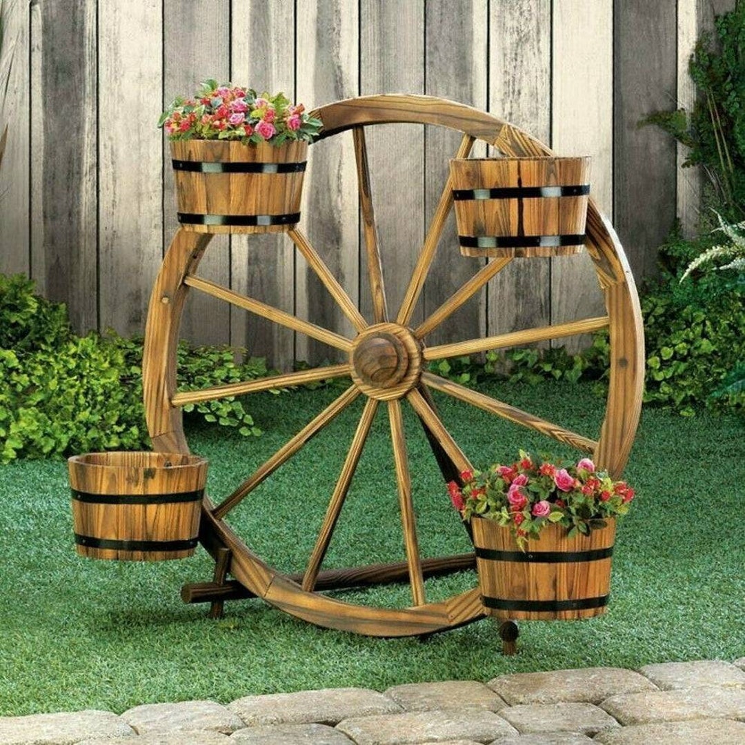 Wood Wagon Wheel Plant Display - Etsy