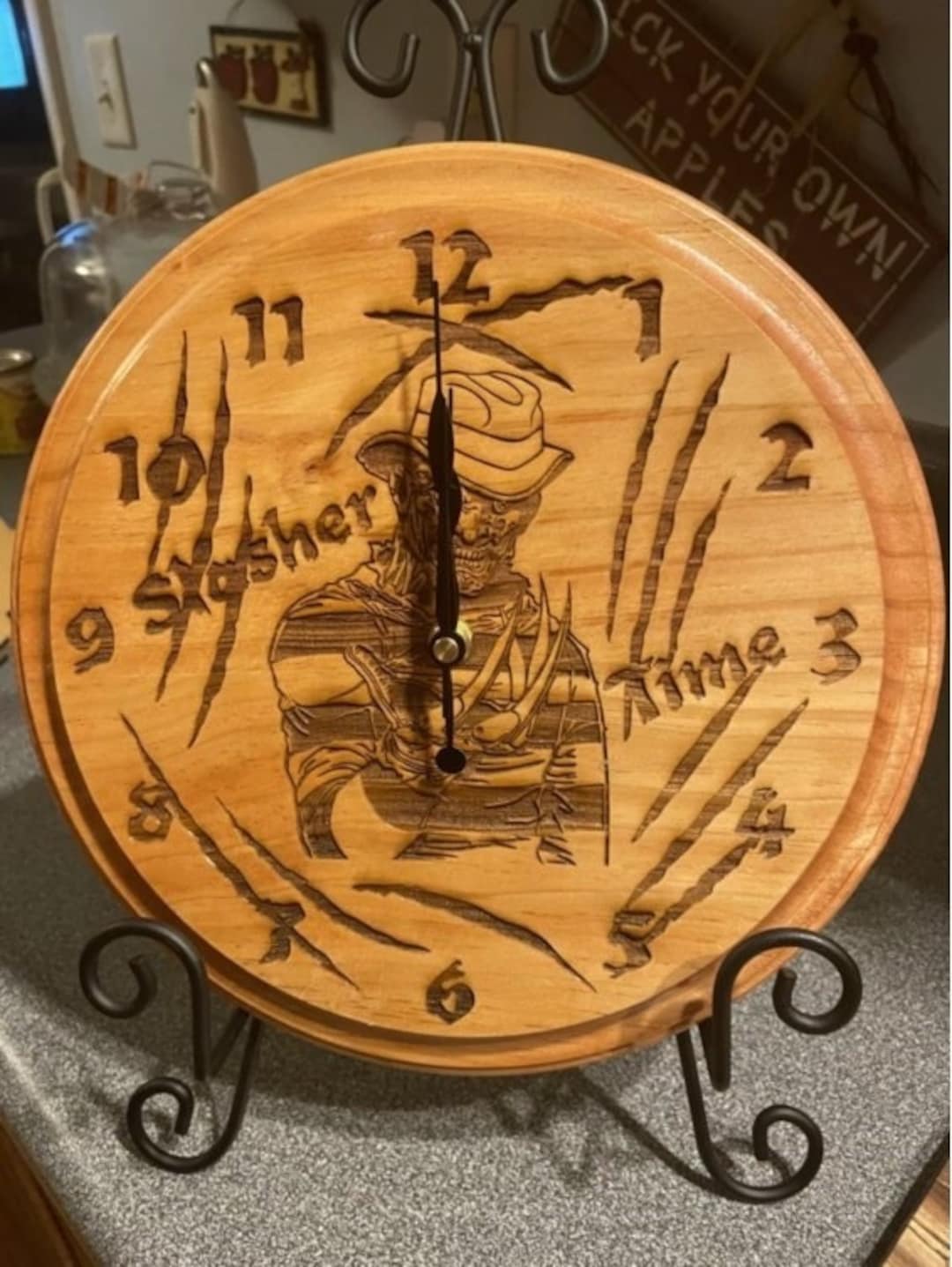 Engraved Wooden Clock Freddy Chucky Pennywise Halloween Scary Nightmare ...